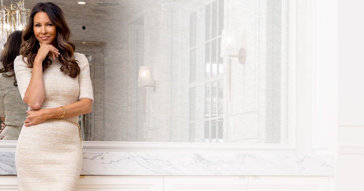 Carrie McCormick - #1 Luxury Broker in Chicago